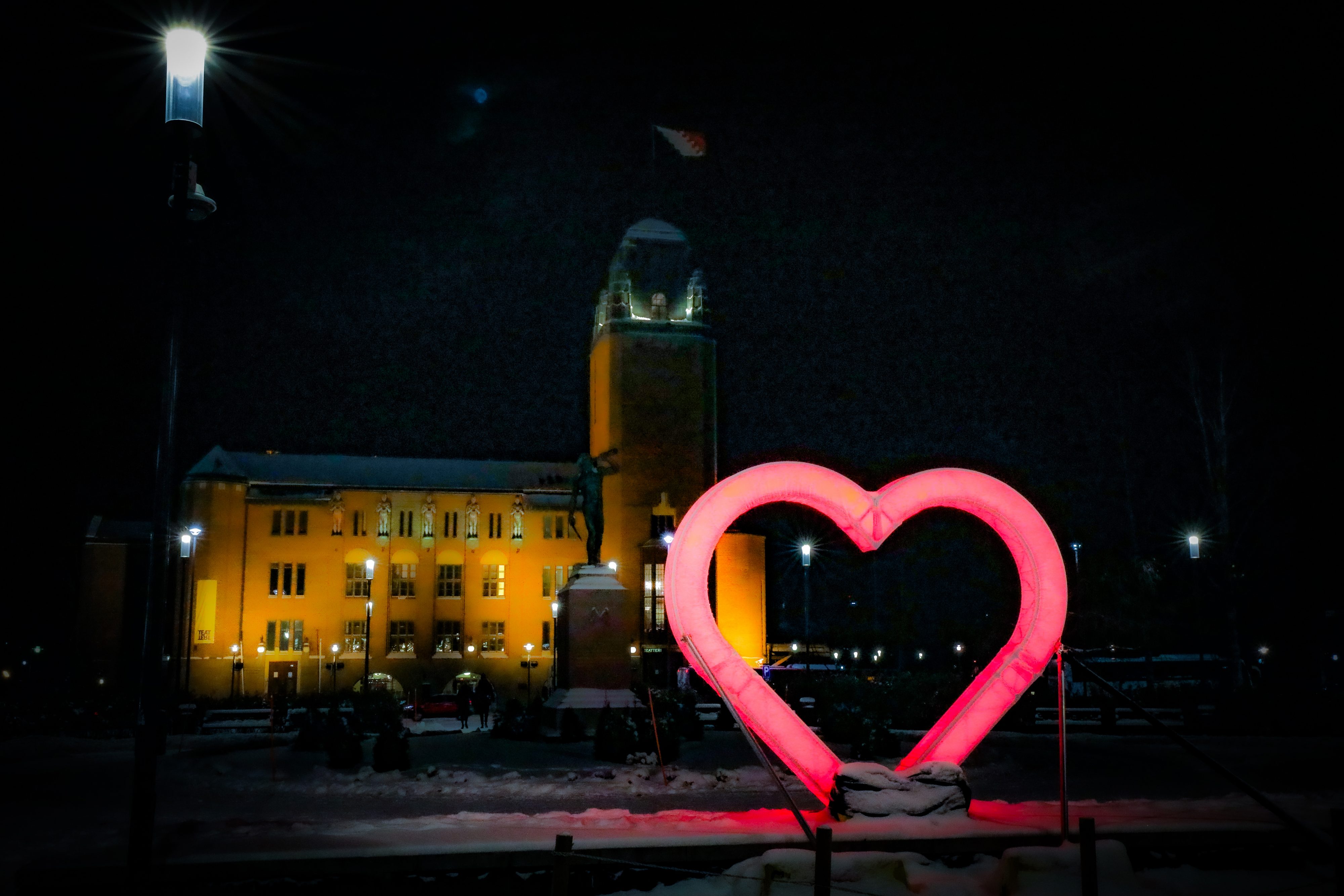 Iloista joulua ja sykähdyttävää uutta vuotta 2024!