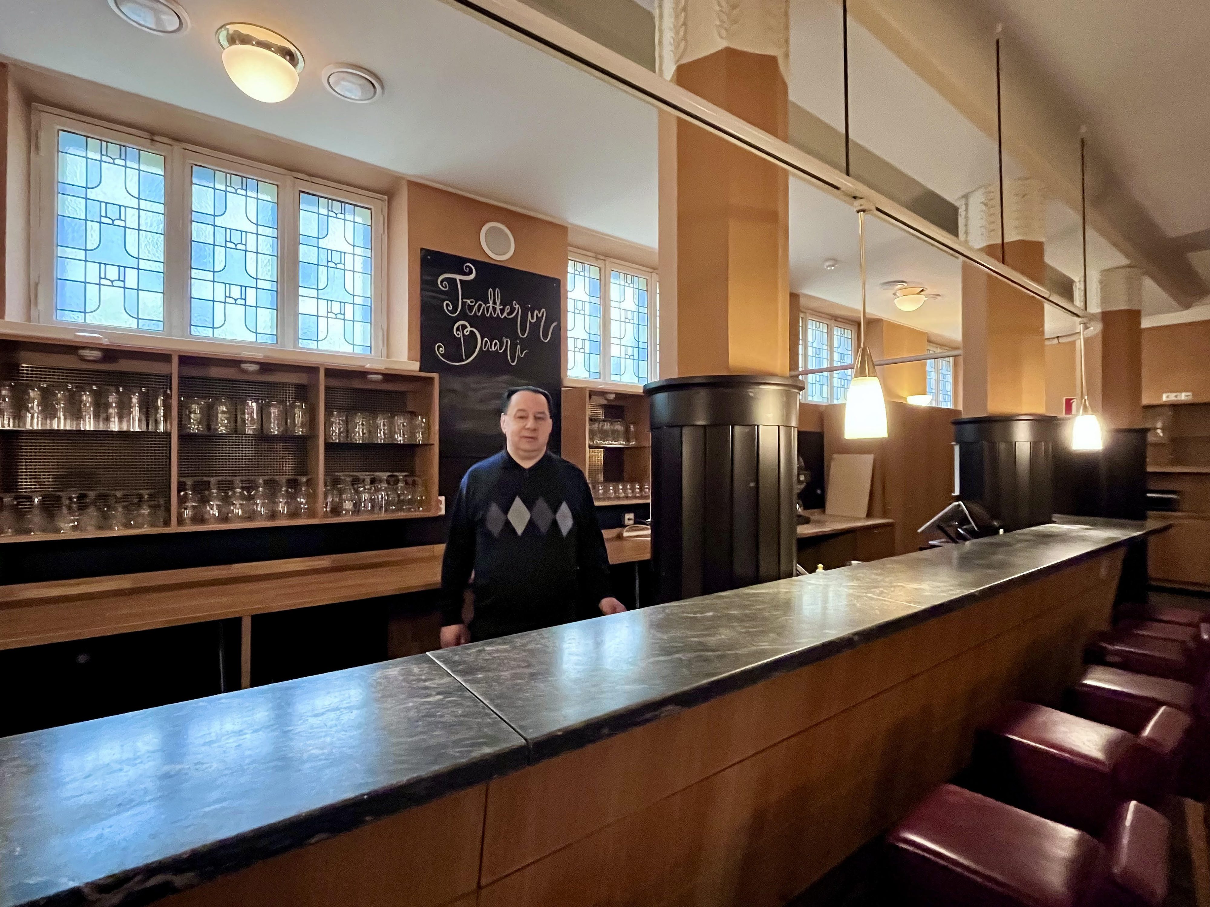 Teatteriravintola Eliel aloittaa väliaikatarjoilut